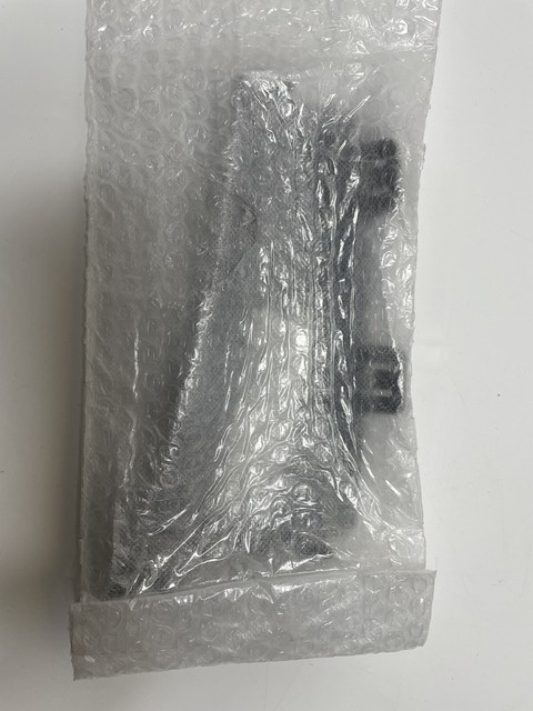 19 20 MERCEDES-BENZ C300 C43 FRONT BUMPER RIGHT SIDE TRIM AMG ...