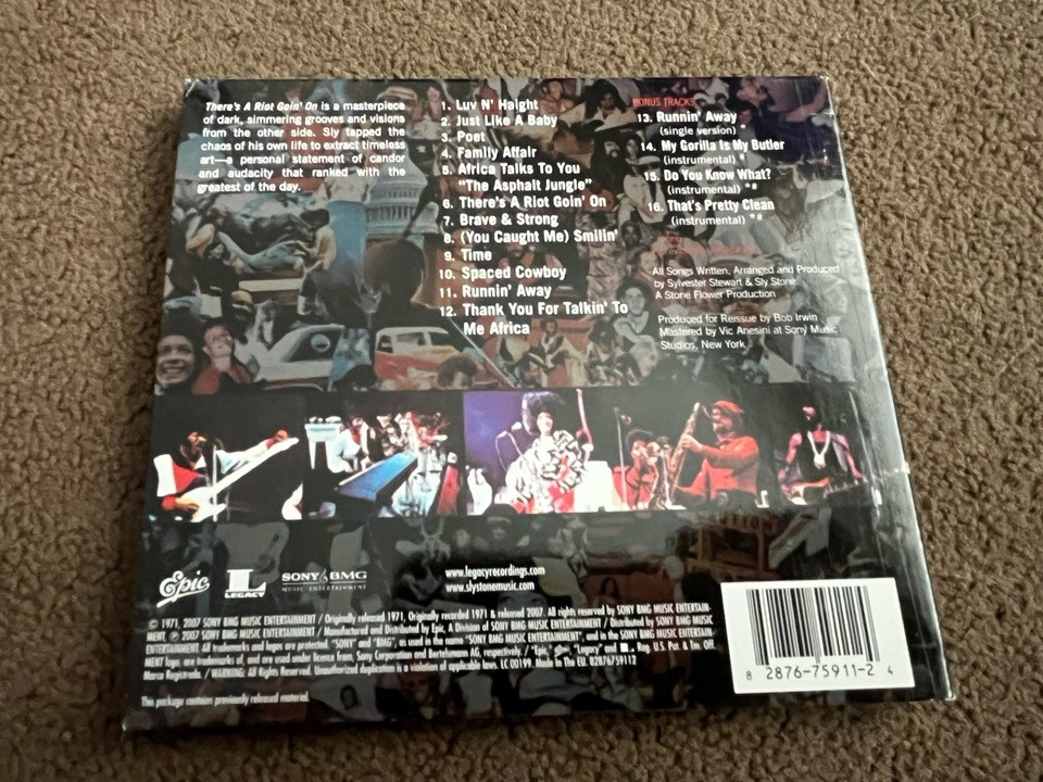 Sly & The Family Stone - There's A Riot Goin' On - CD (2000) Funk Soul ...