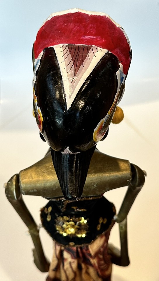 Indonesian Hand-carved & Painted Wooden Rod Puppet (Wayang Golek) Lady ...