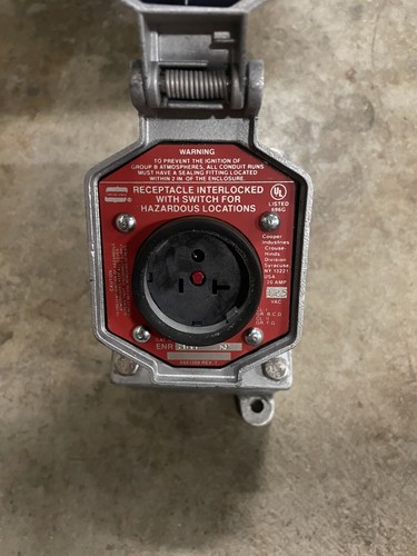 CROUSE HINDS ENR21201 125VAC 20A PLUG AND EXPLOSION PROOF RECEPTACLE ...