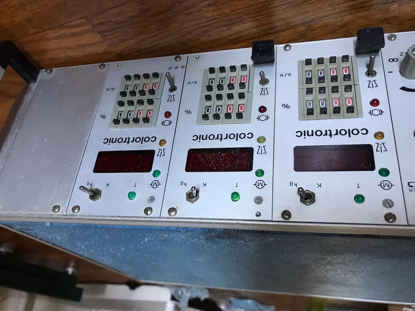 Colortronic CDK Dosing & Blending Unit,0.7KW,AW,AB | eBay