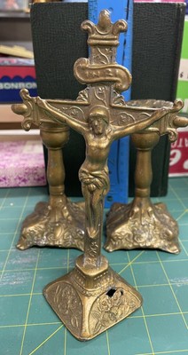 Crucifixes & Crosses - Altar Set