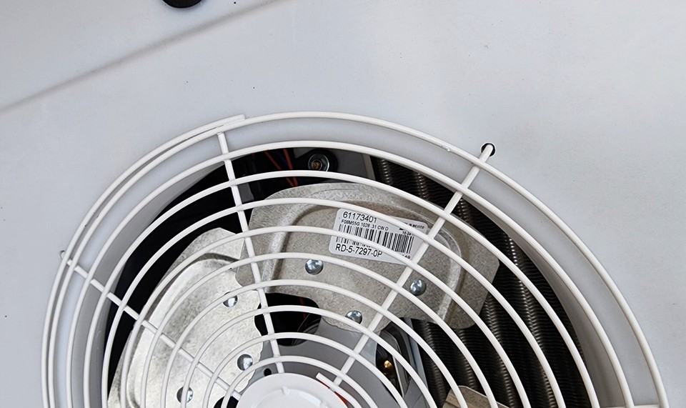 Red Dot AC Unit 12v Rooftop Mount R-6100-4P | eBay