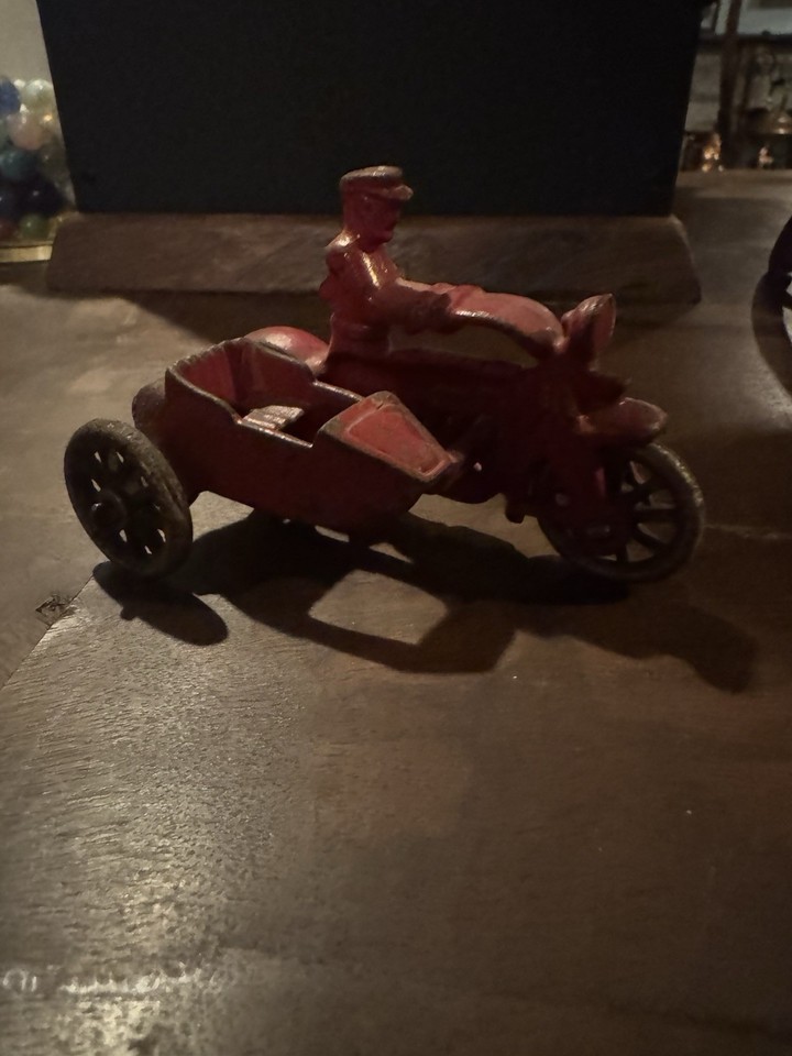 Red Antique 1930s Hubley Cast Iron Red Cop Motorcycle with sidecar | eBay
