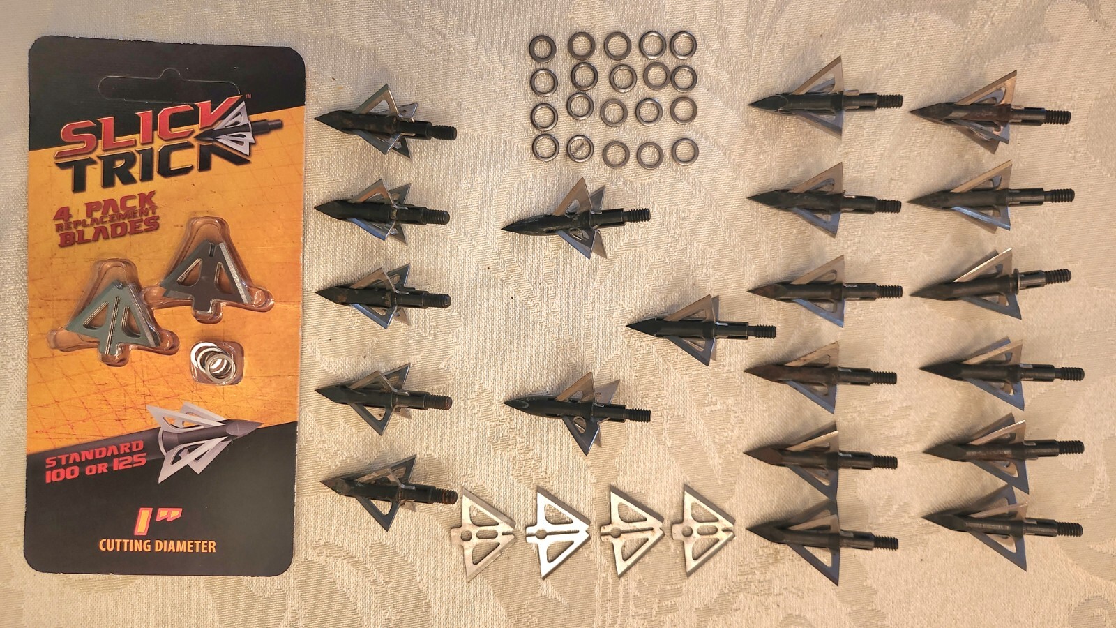 Slick Trick Broadheads 125 Gr, Lot of 20! + New Pack Replacement Blades ...