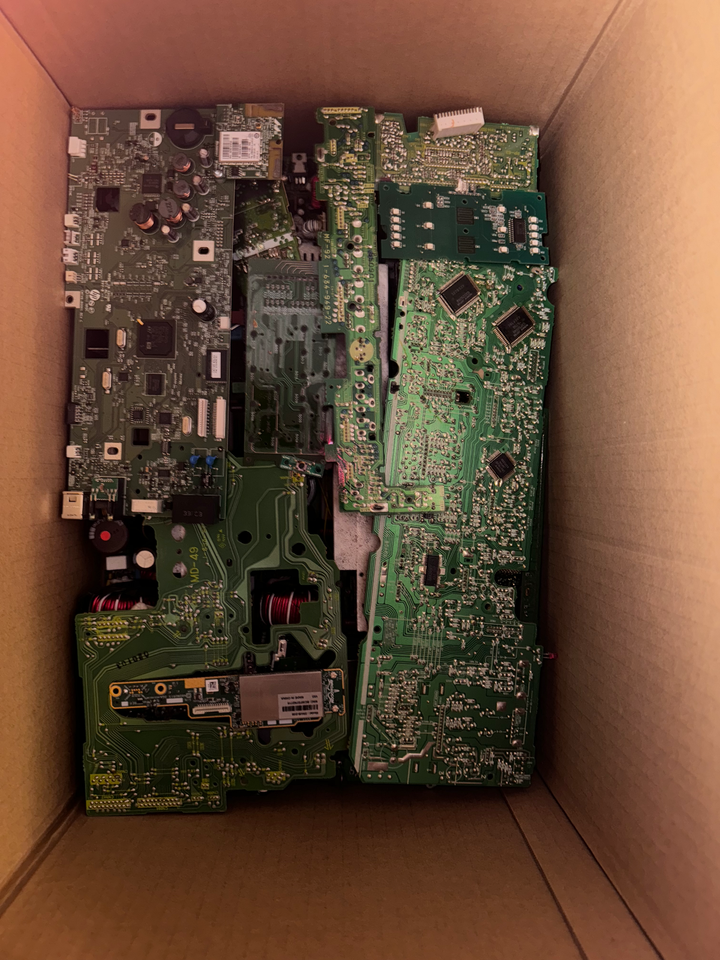 ~37 LBS Gold Recovery Electronics SCRAP HIGH GRADE ICs TRACES Telcom ...