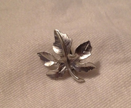 Vintage Ladies Small Silver Tone Maple Leaf Pin | eBay