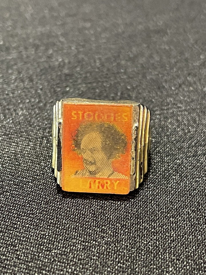 Vintage vending machine RINGS three stooges flicker, Indian head, peace ...