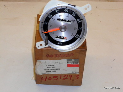 NOS MoPar 1977-79 Plymouth Dodge Chrysler SPEEDOMETER 85 MPH. 4051293 ...