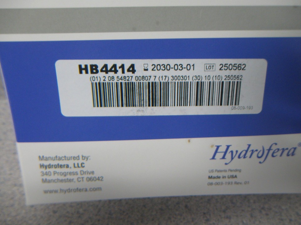 Hydrofera Blue Classic 4" x 4" (10.2x10.2cm) HB4414 Open Box of 7 ...