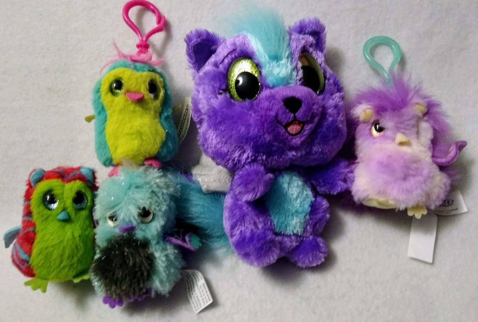 Hatchimals• Spin Master •Stuffed Animals •(1) 6" & (4) Mini 2.5" Pre ...