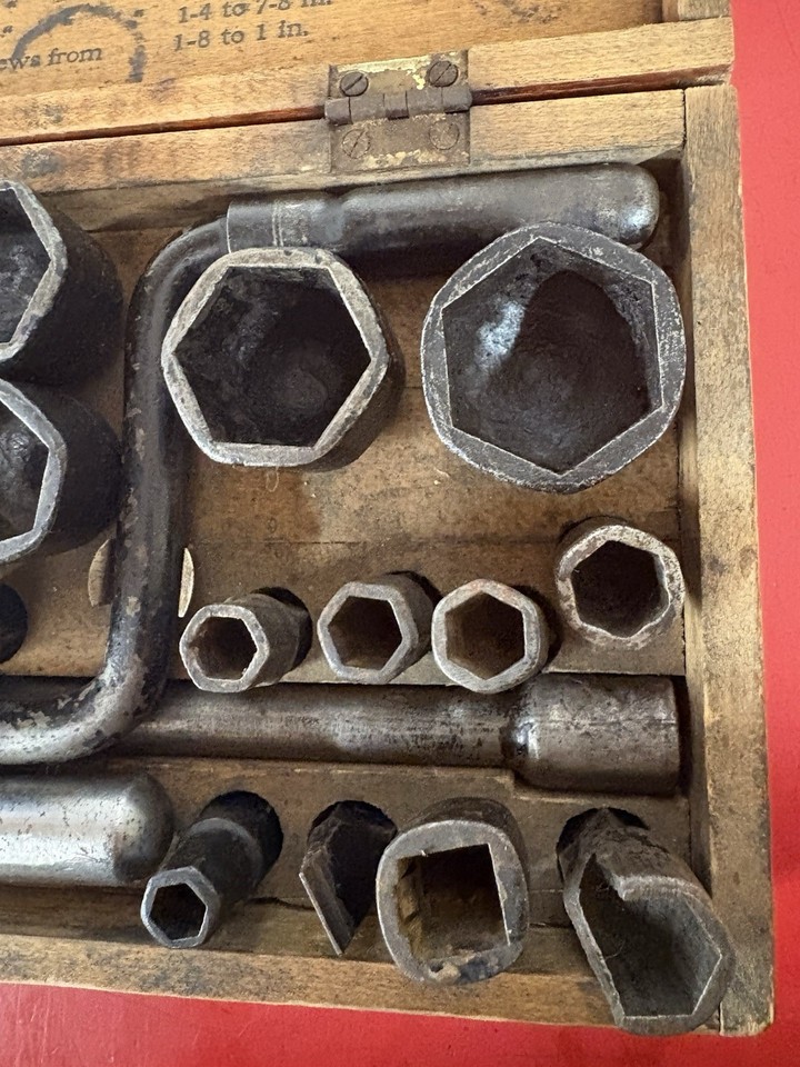 Vintage Billings & Spencer Ratchet Socket Wrench Set Tools Hartford Ct ...
