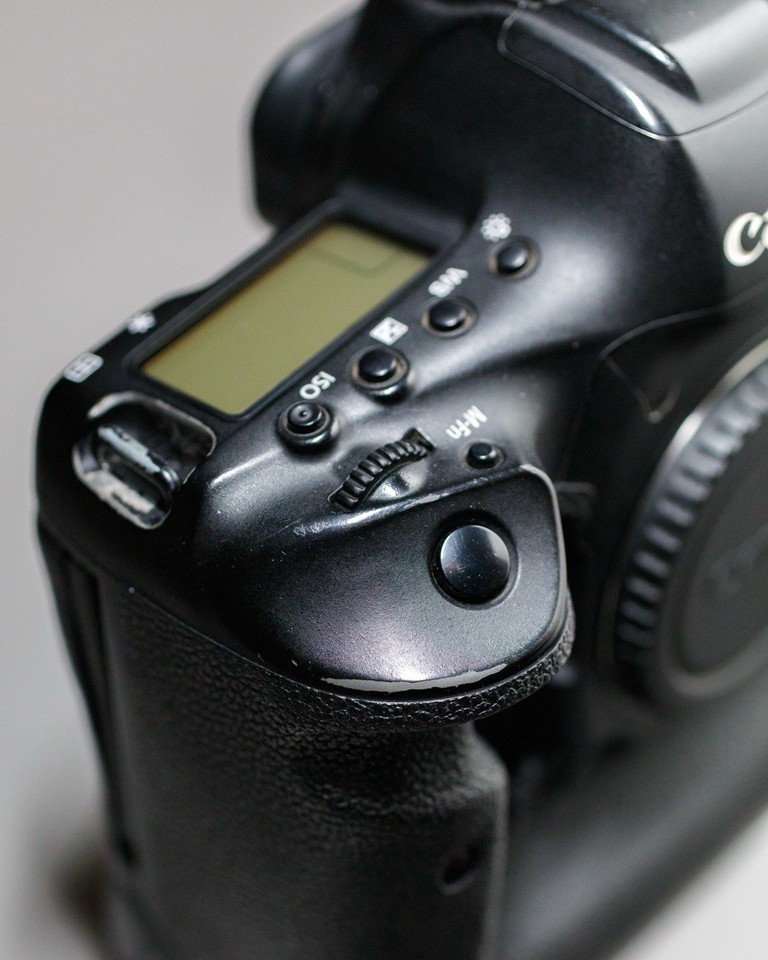 Canon EOS 1DX 1D X Mark II 20.2 MP Camera - 184k Clicks + 128gb CFast ...