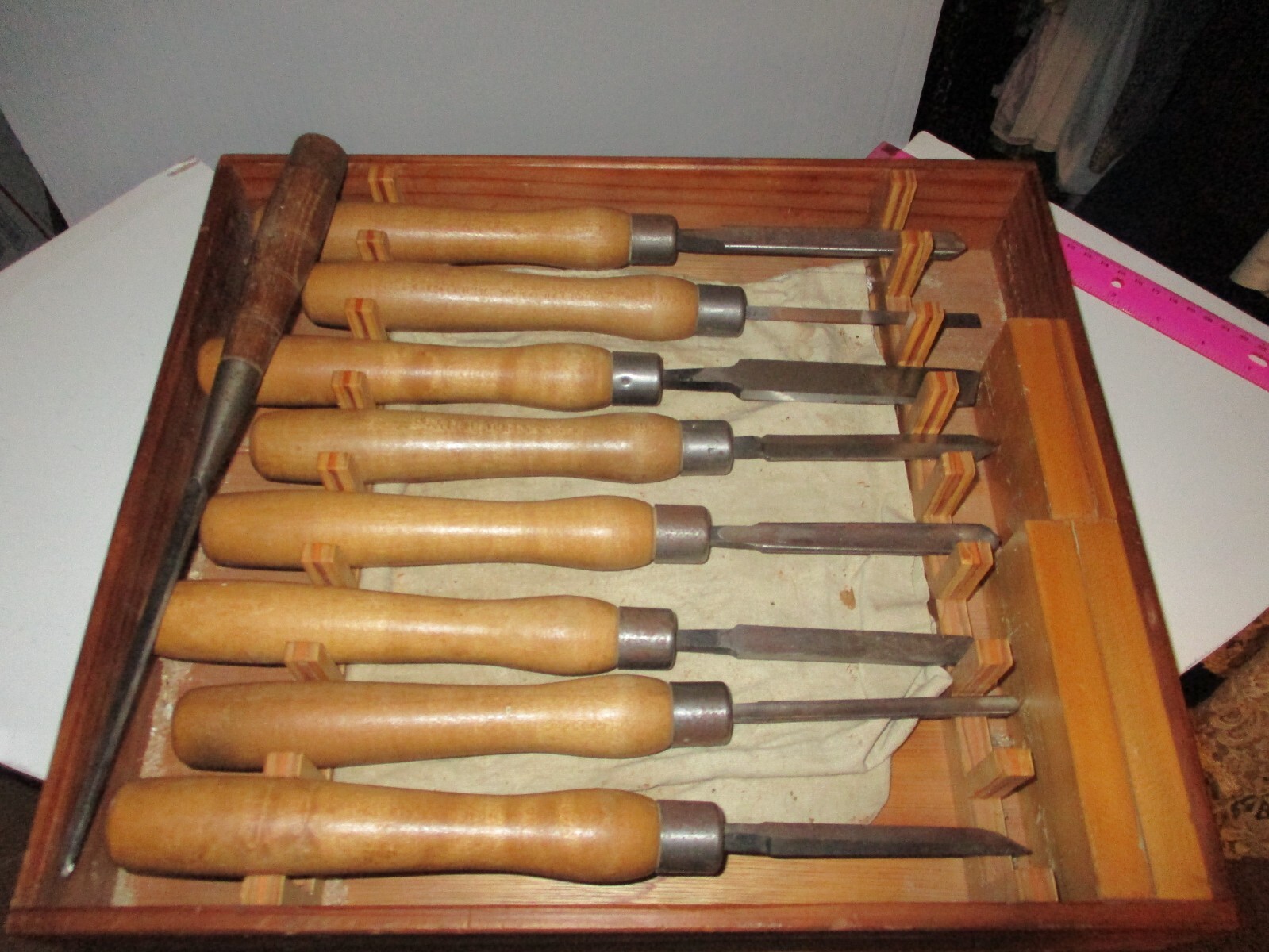 Set 9 Wood Working Chisels Tool Chip Engraving In Wood Case Greenlee ...