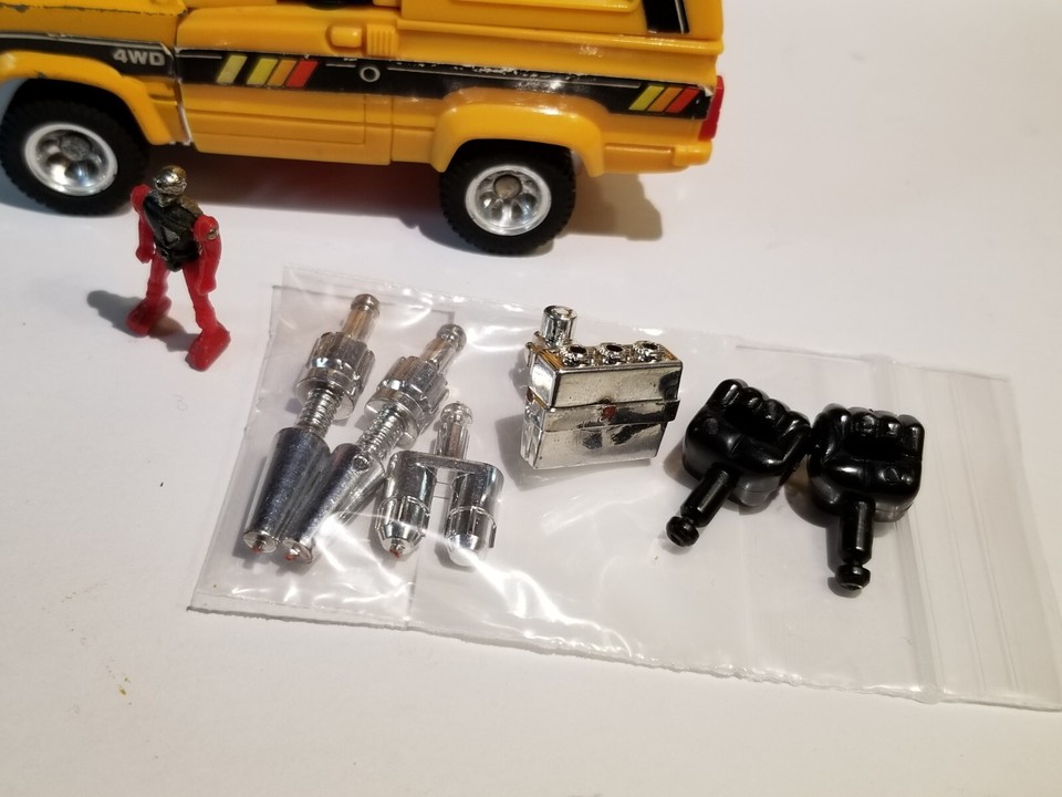 Takara Vintage Transformers G1 Diaclone Yellow Helix 4WD Trailbreaker ...