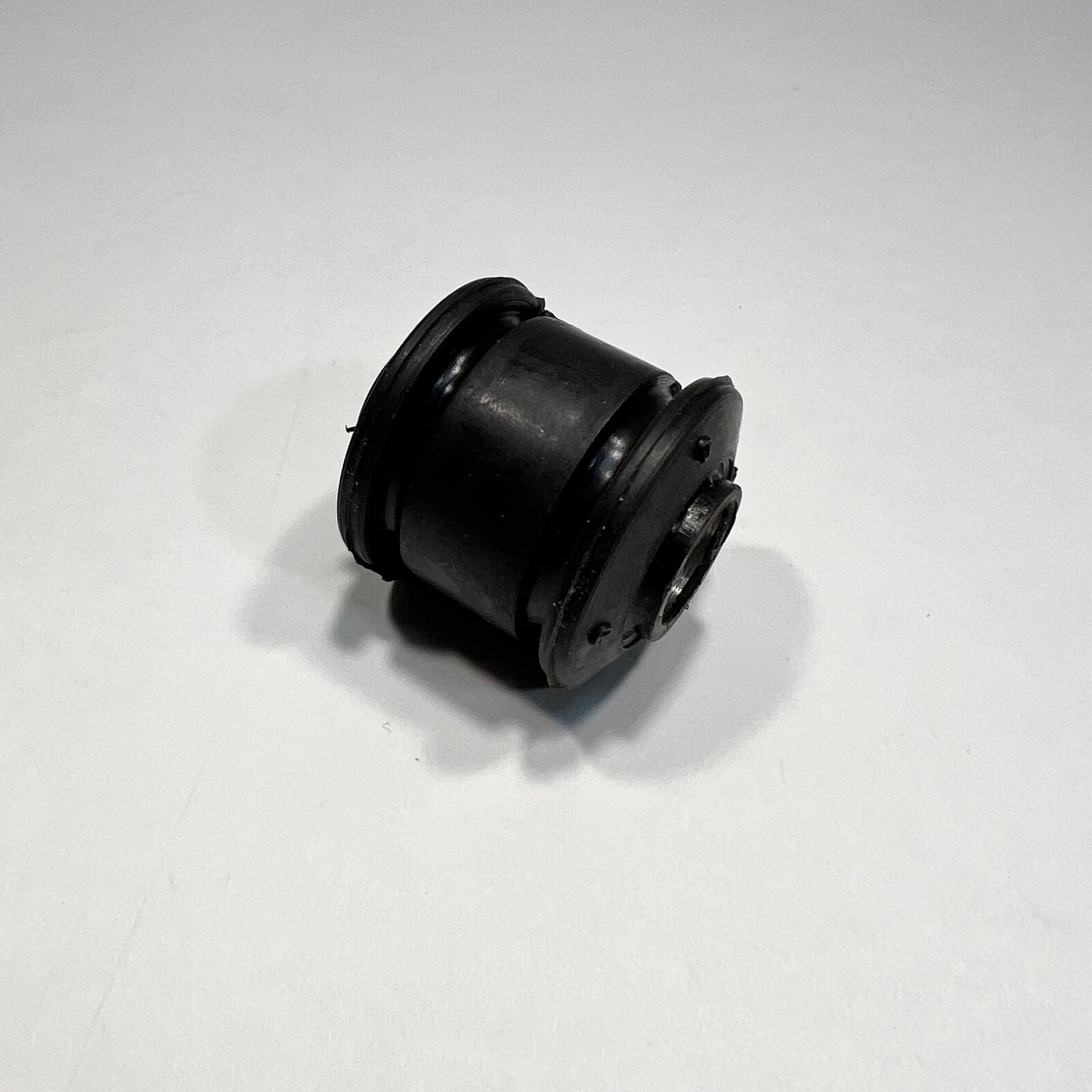 2x Isuzu NPR NQR NPR-HD Stabilizer Bar Mounting Bush for Rear ...