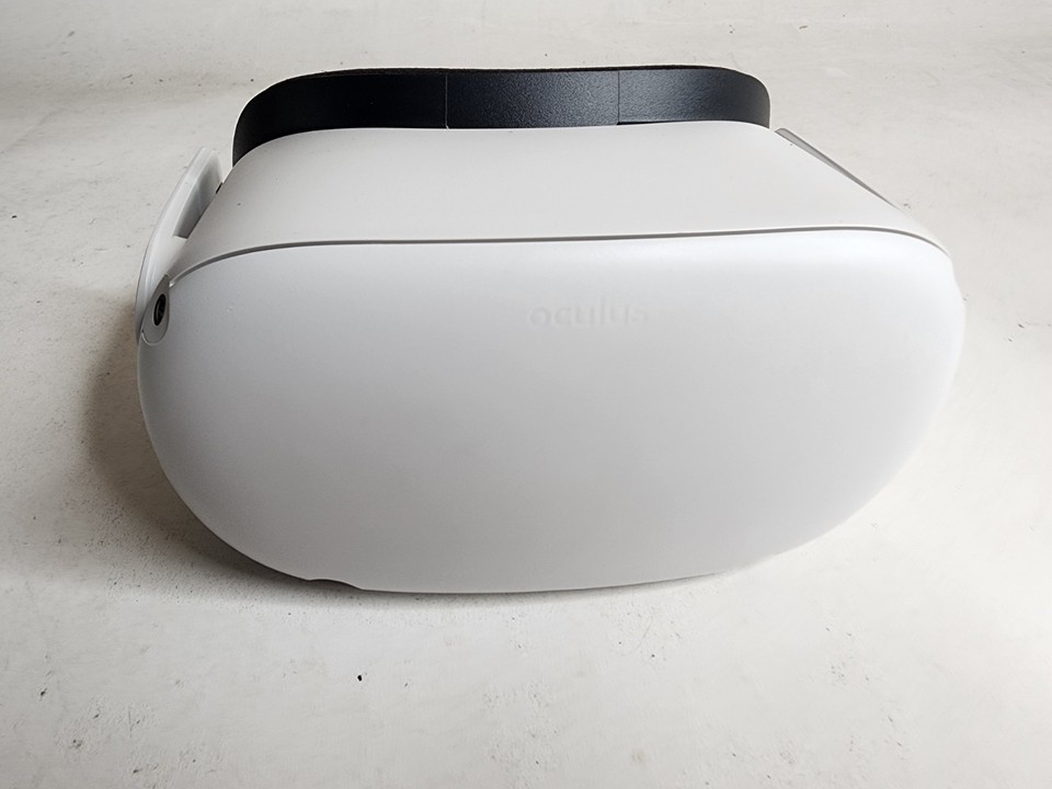 Meta Oculus Quest 2 128gb Standalone VR Headset Only *Read Description* | eBay