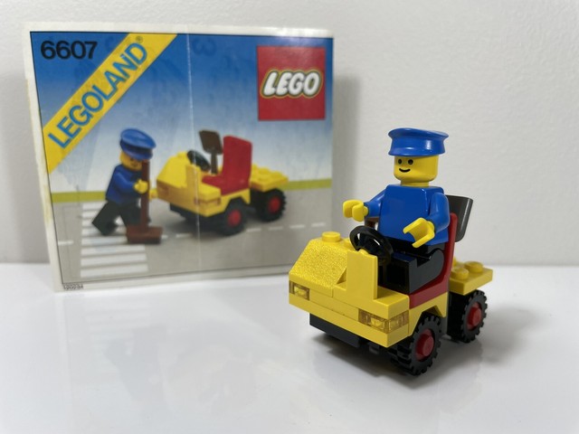 VINTAGE LEGO SET 6607 SERVICE TRUCK TOWN WORKER LEGOLAND 1982 for sale ...