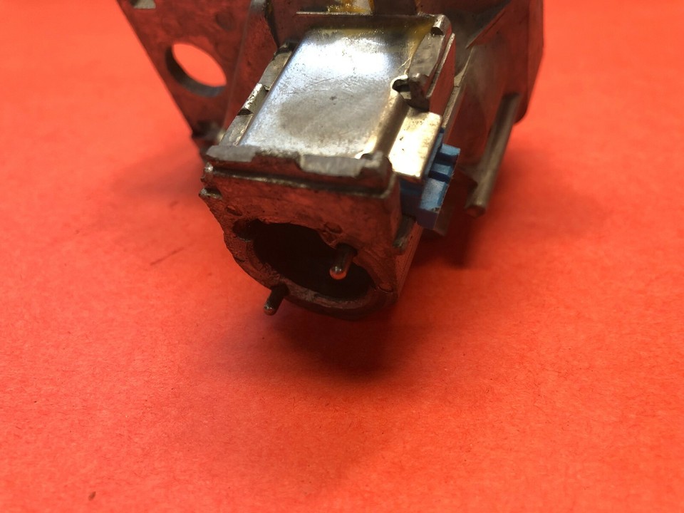 2000-2006 CHEVY GMC SILVERADO SIERRA TAHOE IGNITION LOCK HOUSING OEM ...