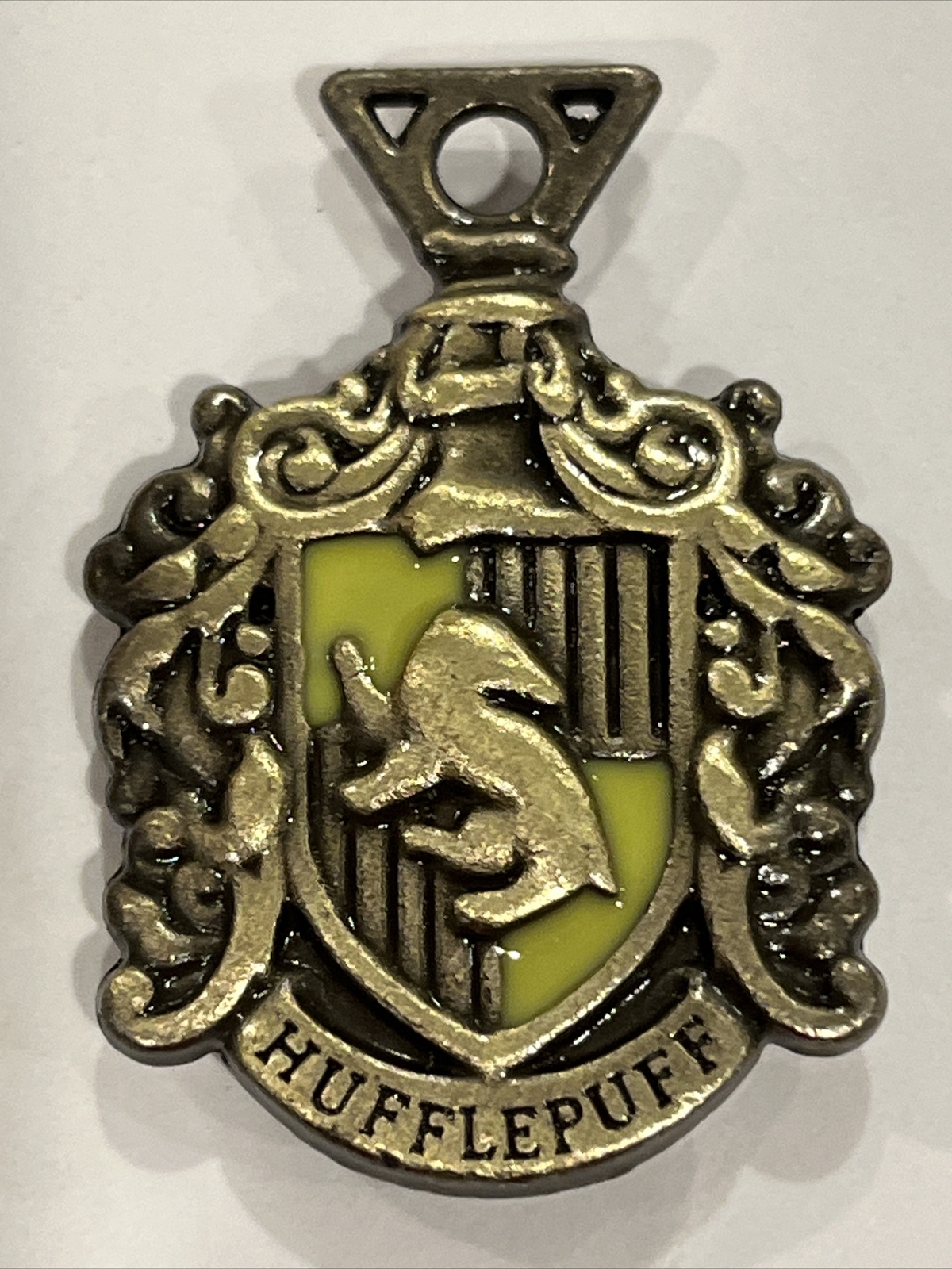 Harry Potter Hogwarts House Hufflepuff WBEI Pendant | eBay