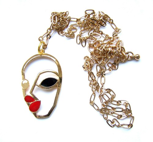 Picasso Inspired Gold Wire Face with Enamel Red Lips & Gold Tone Chain ...