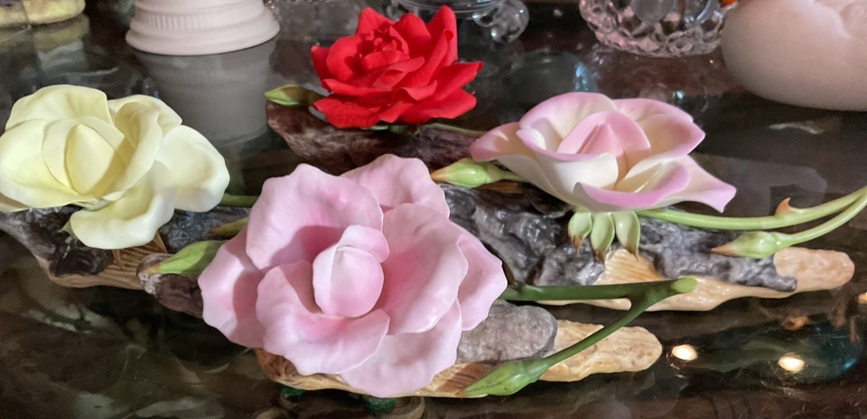 Boehm Porcelain Roses Of The Rainbow Peace, Pink, Red,Yellow EUC 200-55 ...