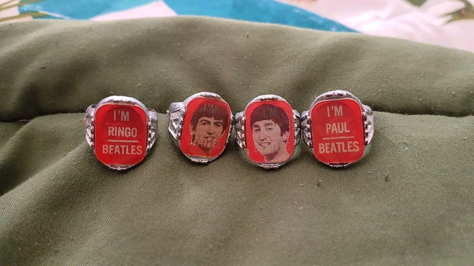 Vintage 1960s The Beatles Plastic Flasher Rings Set Of All 4 | eBay