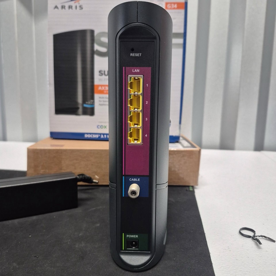 ARRIS Surfboard G34 DOCSIS 3.1 Gigabit Cable Modem and AX3000 Wi-Fi 6 ...