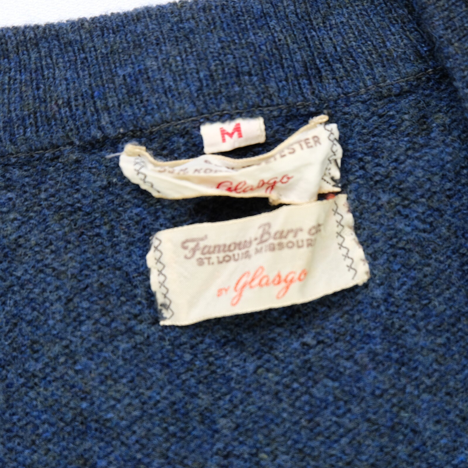 Rare Vintage FAMOUS-BARR by GLASGO Button Front Cardi… - Gem