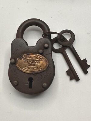 Antique Finish Rustic Cast Iron Sing Sing Gate Lock Padlock 2 Keys SAME ...