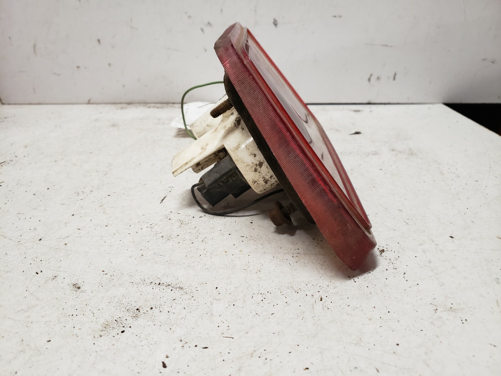 1975 Chevrolet Monza LH tail light w/light bulbs | eBay