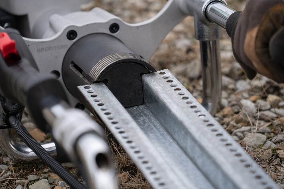 Titan PGD3200XPM Gas Powered Drive with Honda Engine - PostMaster+ Post ...