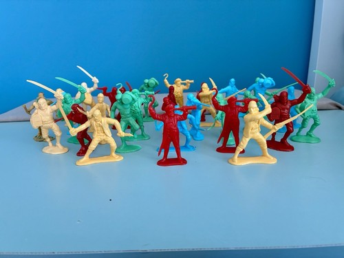 Hing Fat Pirates & Unbranded Sea Captain Figure | eBay