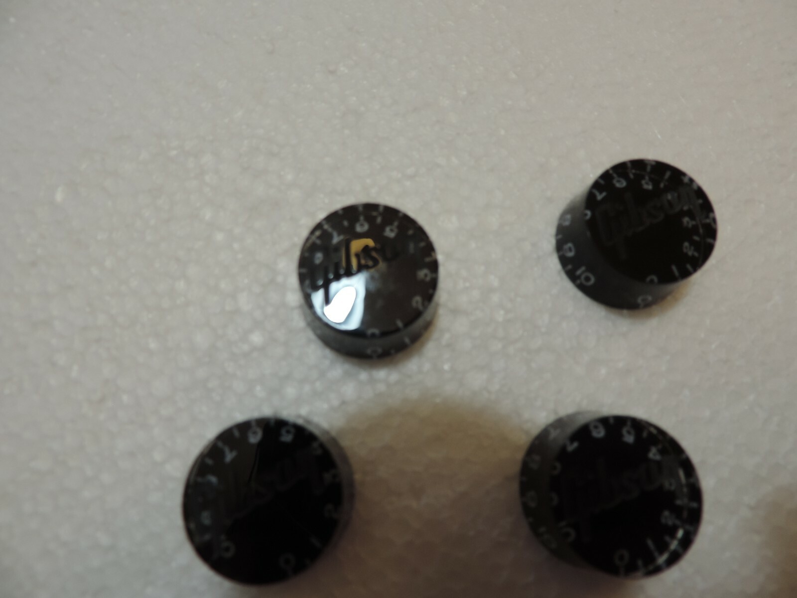 GIBSON LES PAUL SG KNOBS CUSTOM ENGRAVED WITH GIBSON LOGO SET OF 4 ...