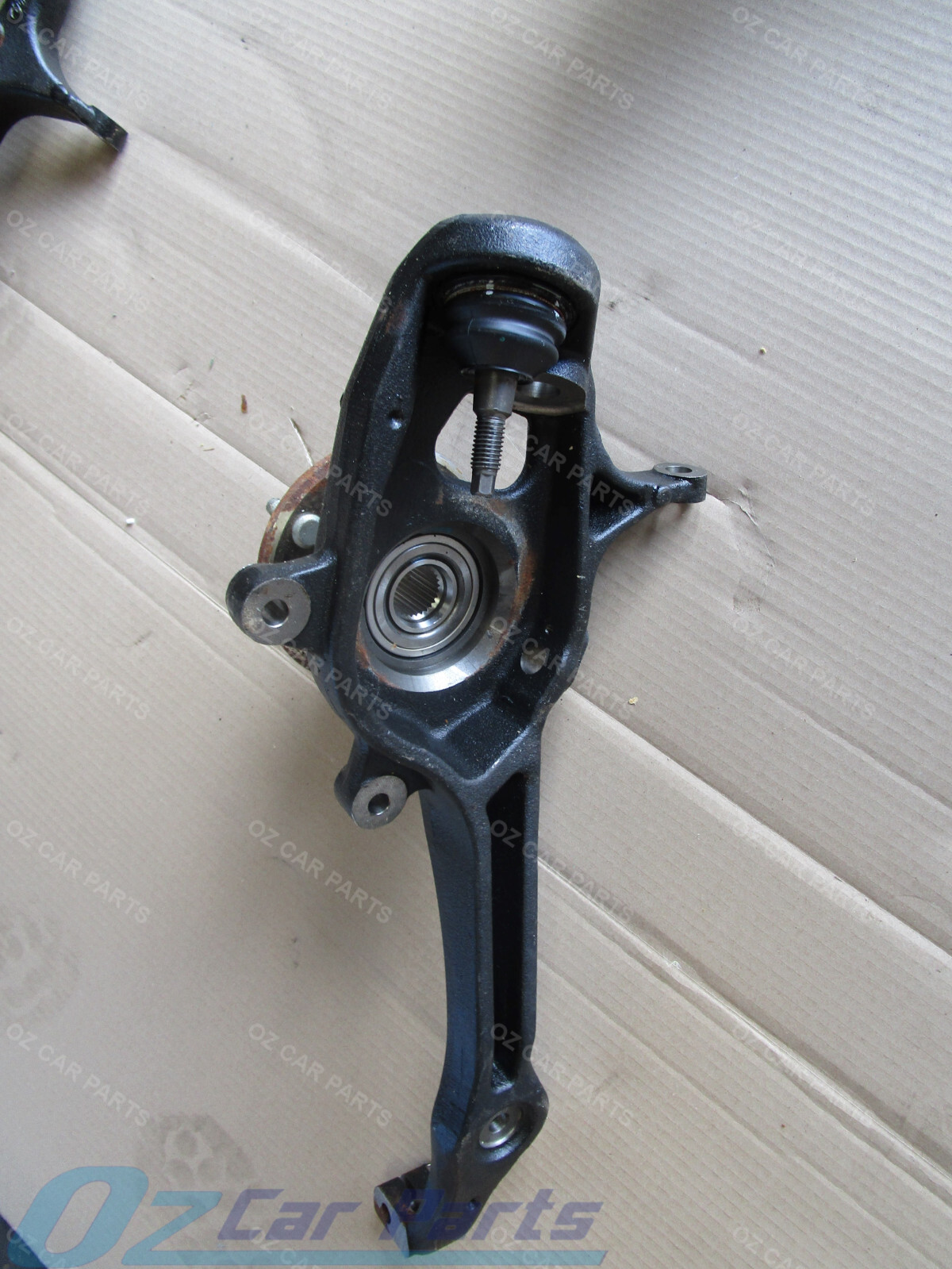 GENUINE DRIVER FRONT STUB AXLE WITH HUB BEARING FOR FORD TERRITORY SZ ...