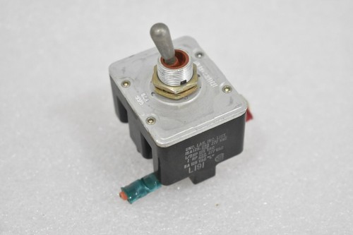 UND. LAB. INC. MS24525-23 TOGGLE SWITCH L191 15A125 | eBay