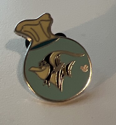 Disney Cast Lanyard Finding Nemo Gill Fish Bag Trading Pin | eBay