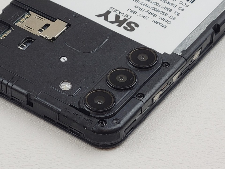 SKY Devices Elite B63 - 16GB - (GSM Unlocked) Dual SIM Android ...