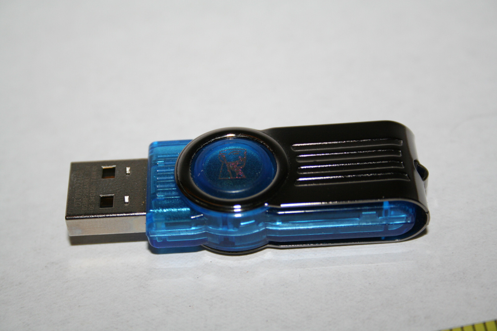 Used Genuine Kingston DT101 G2 Blue USB 2.0 Flash Drive Memory Stick ...