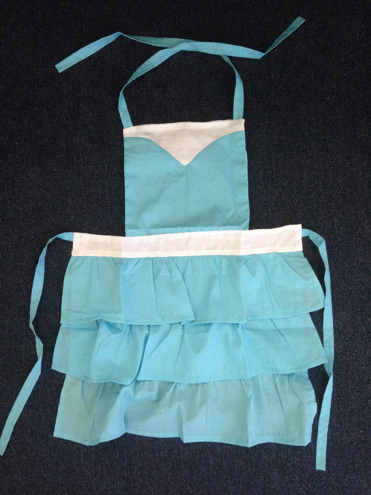 Beautiful Kids Frozen Queen Elsa Apron Baking Cooking Kitchen Fun Fancy ...