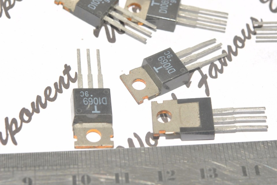 2pcs - TOSHIBA 2SD1069/D1069 Transistor - 'Genuine' | eBay