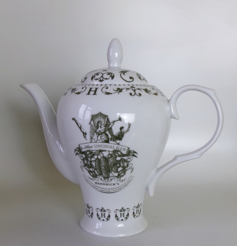 HENDRICKS GIN COFFEE POT 210mm HIGH + SIX CUPS & SAUCERS IMMACULATE | eBay
