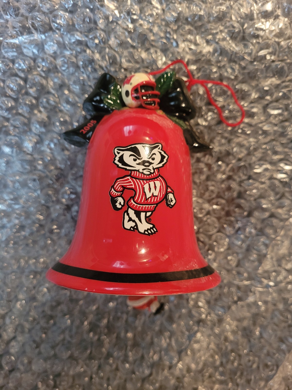 Wisconsin Badgers 2005 Danbury Mint Bell Ornament NCAA | eBay