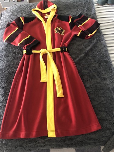 Harry Potter Hooded Bath Robe unisex Small/Med Gryffindor Crest Emblem ...