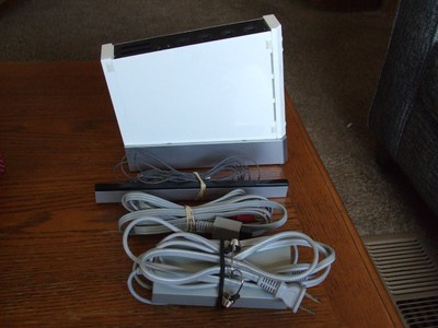 Nintendo Wii RVL-001 White Console Bundle Backwards Compatible w ...