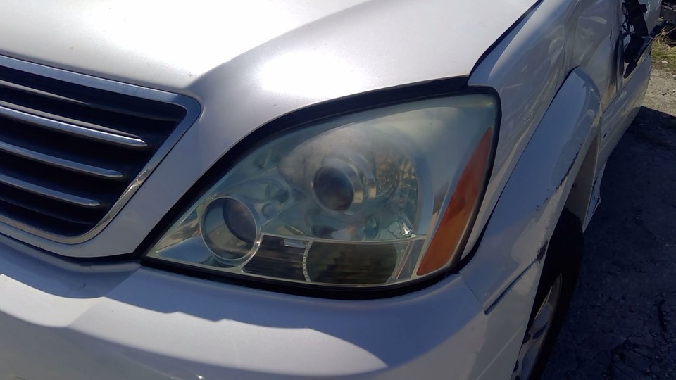 2005-2009 Lexus GX470 Driver LH Headlight Sport Package OEM 1 Broke Tab ...