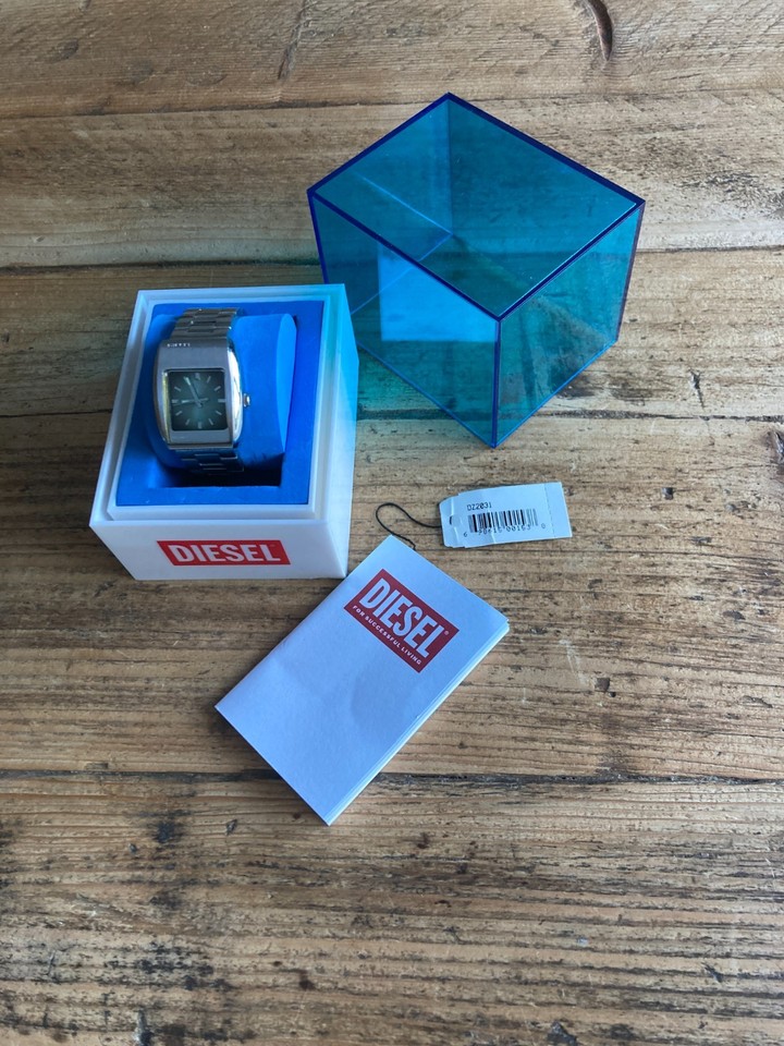 Diesel Men’s Watch DZ2031 stainless steel green face adjustable strap ...