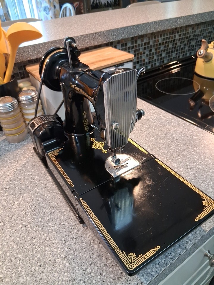 1951 Singer Featherweight 221-1 Centennial Edition Blue Badge Sewing ...