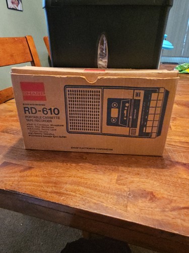 vintage RD-610 portable cassette tape player. Sharp PLEASE READ ...
