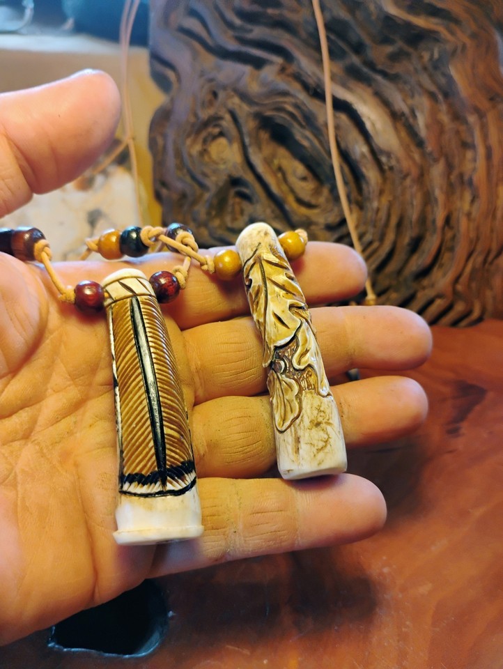Red Tail Hawk Dog Training Whistle Wilderness Survival Carved Antler ...